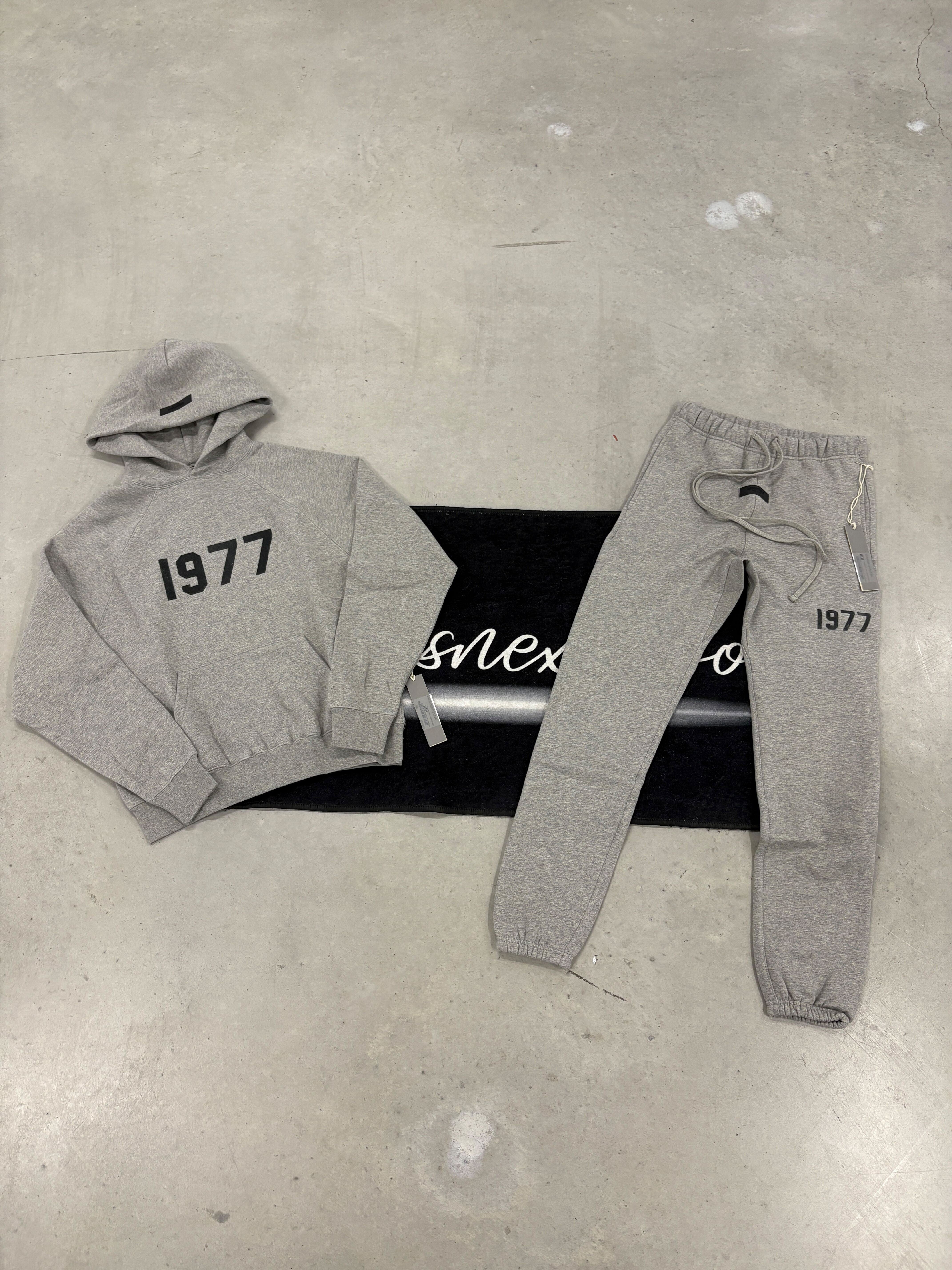 Essentials Dark Oatmeal 1977 Tracksuit – GRAILS NEXT DOOR