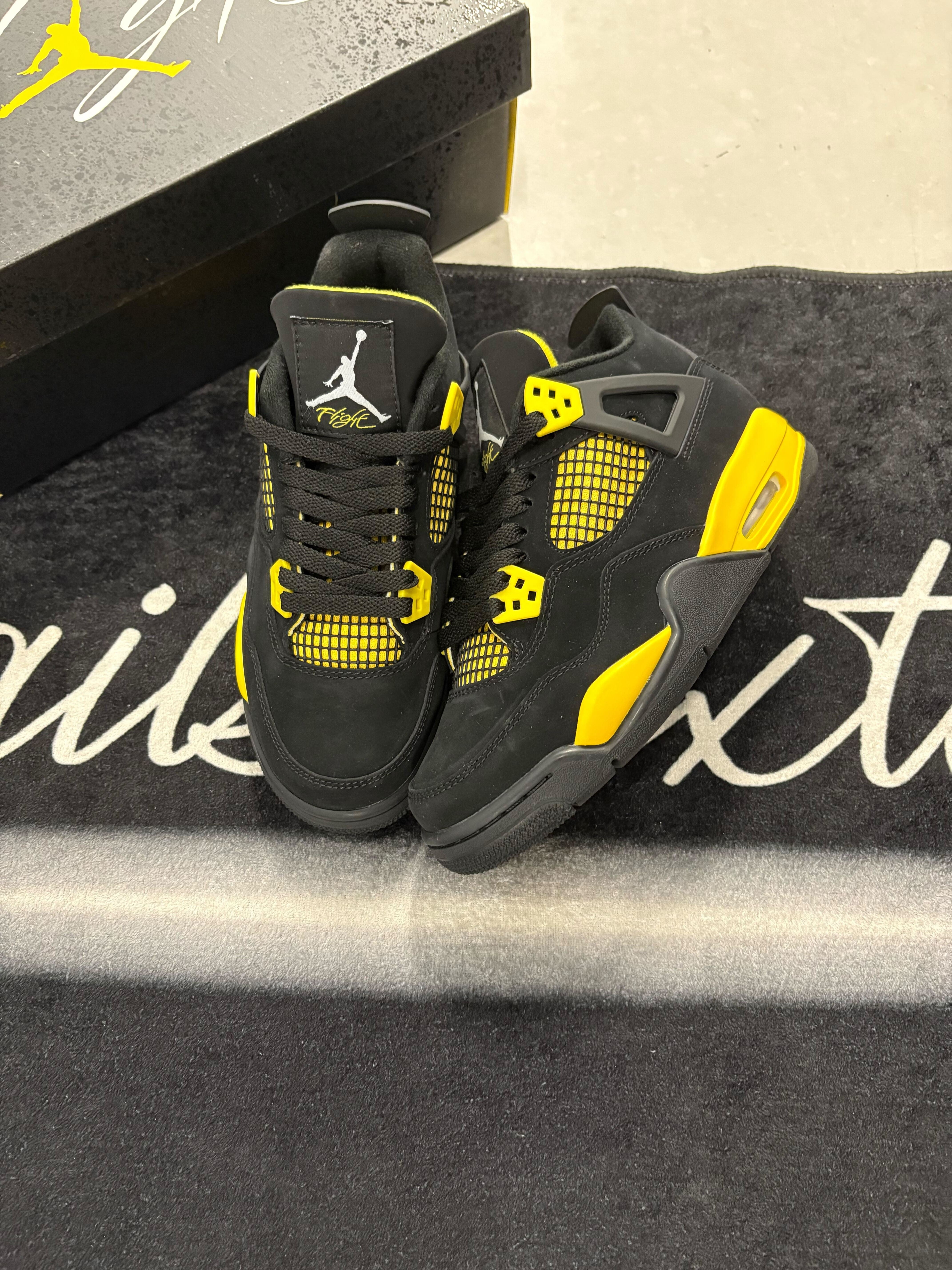 Jordan 4 "Yellow Thunder" GS – GRAILS NEXT DOOR