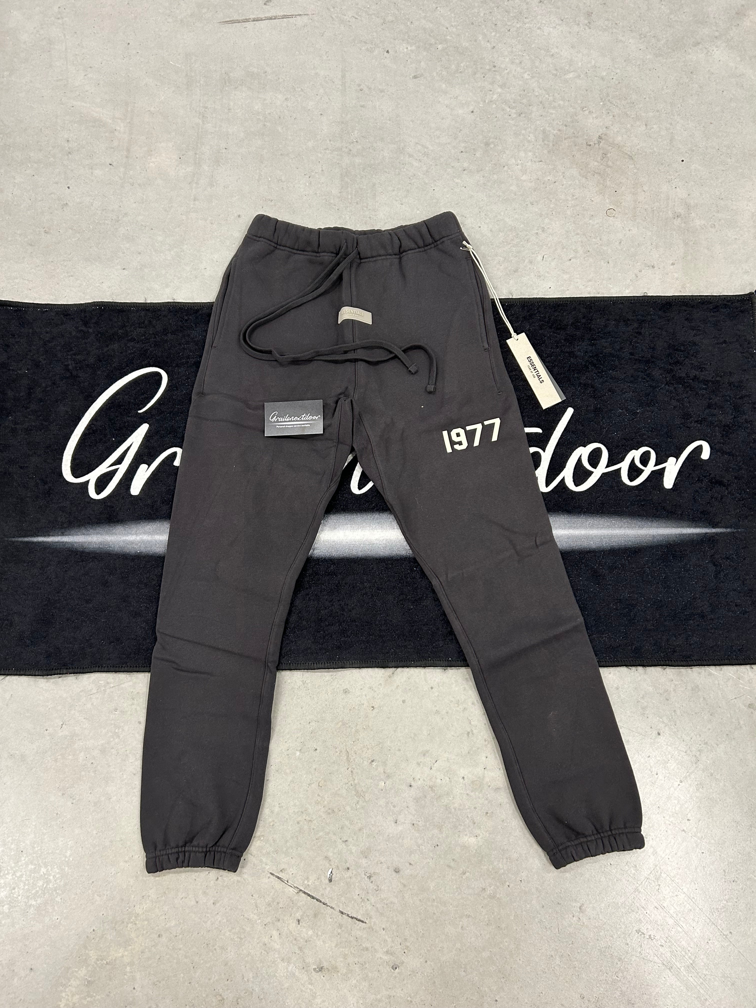 Essentials "iron 1977" pants – GRAILS NEXT DOOR